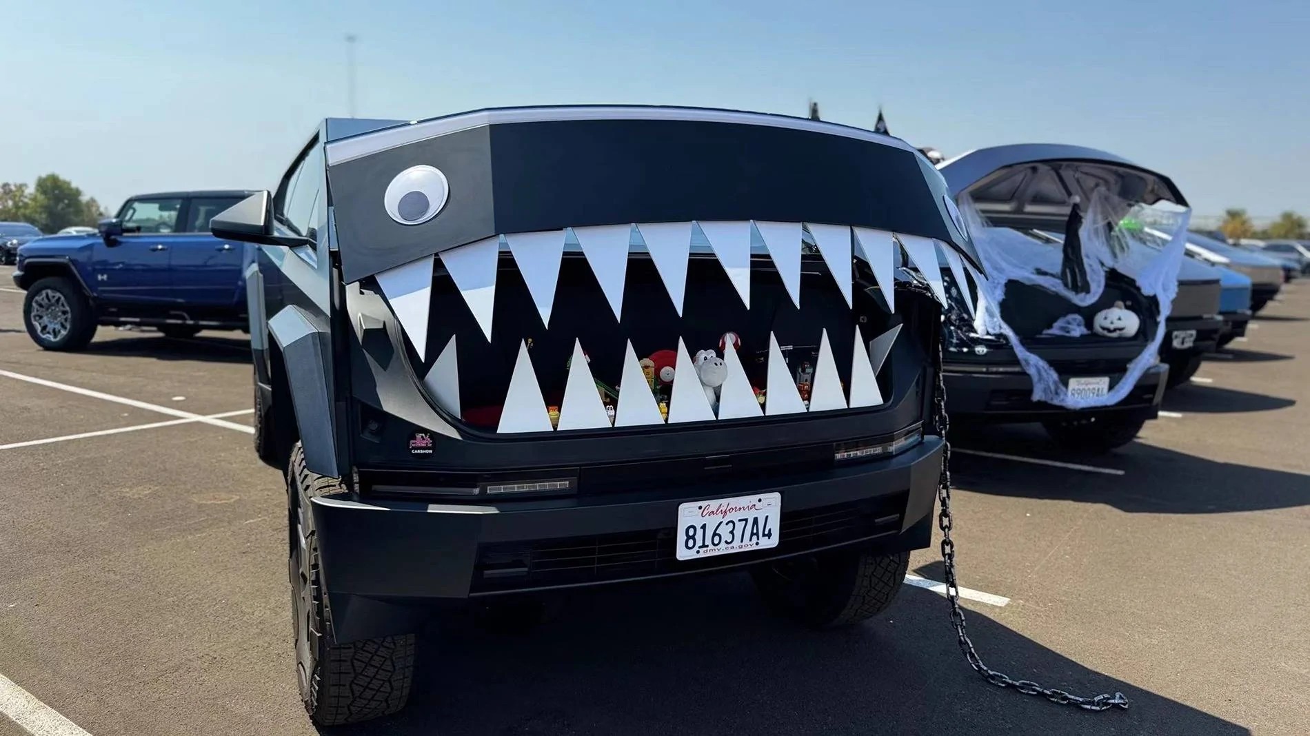 🎃 Halloween Cybertrucks! 👻 | Tesla Cybertruck Forum - Cybertruck Owners ...