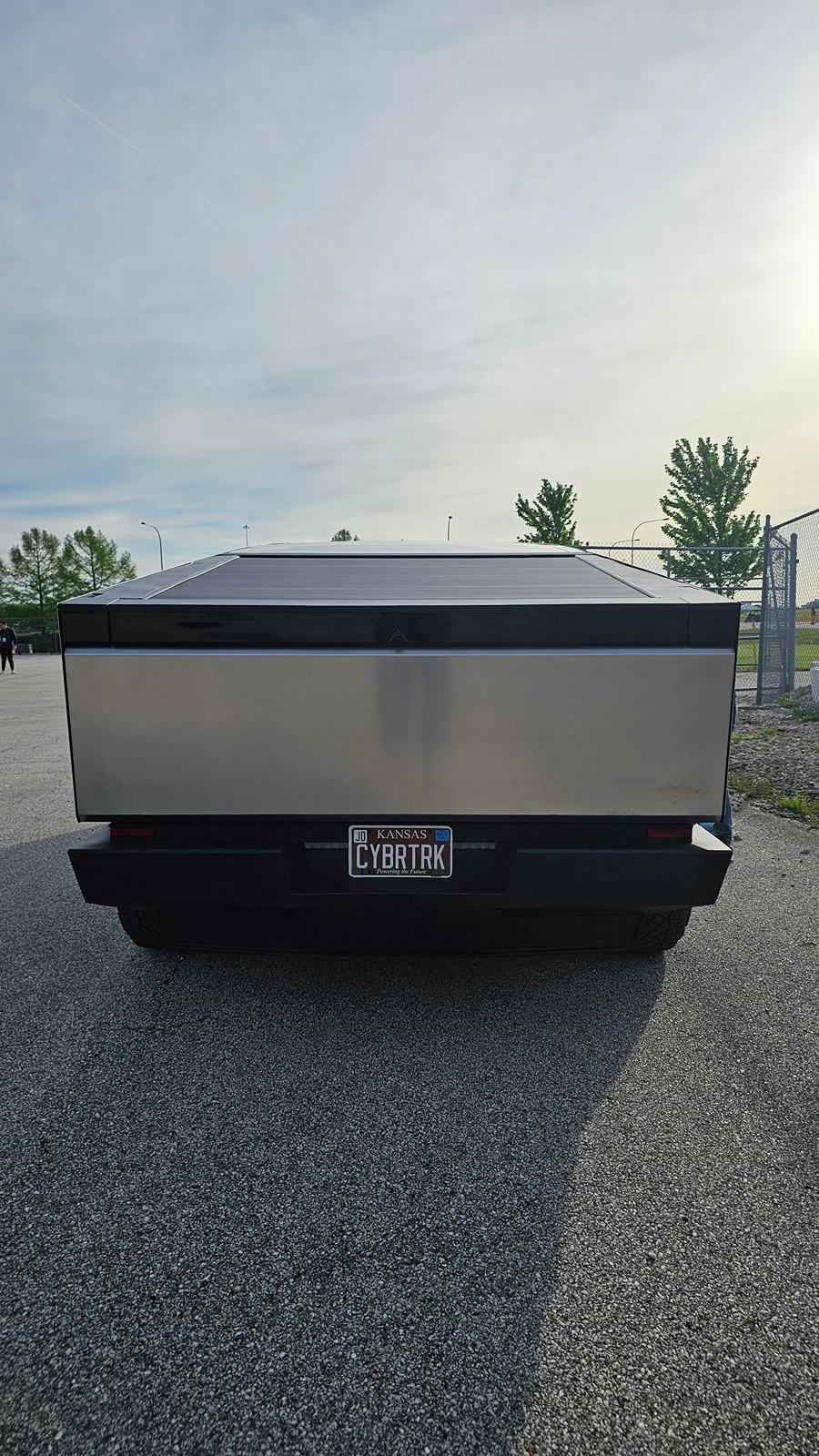 How to Attach Rear License Plate? | Tesla Cybertruck Forum - Cybertruck ...