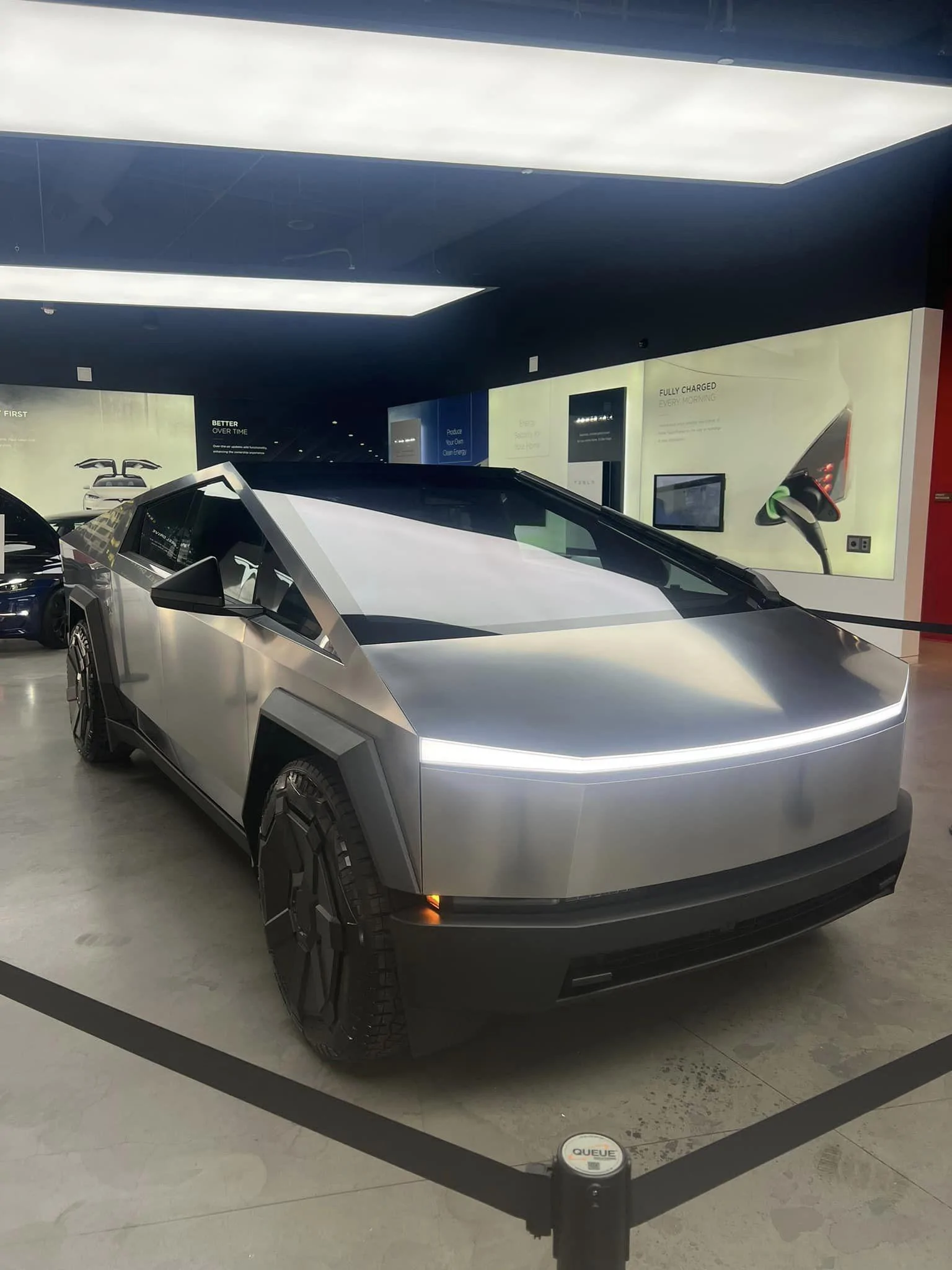 Chicago Tesla Store (901 Rush Street) has Cybertruck on display | Tesla ...
