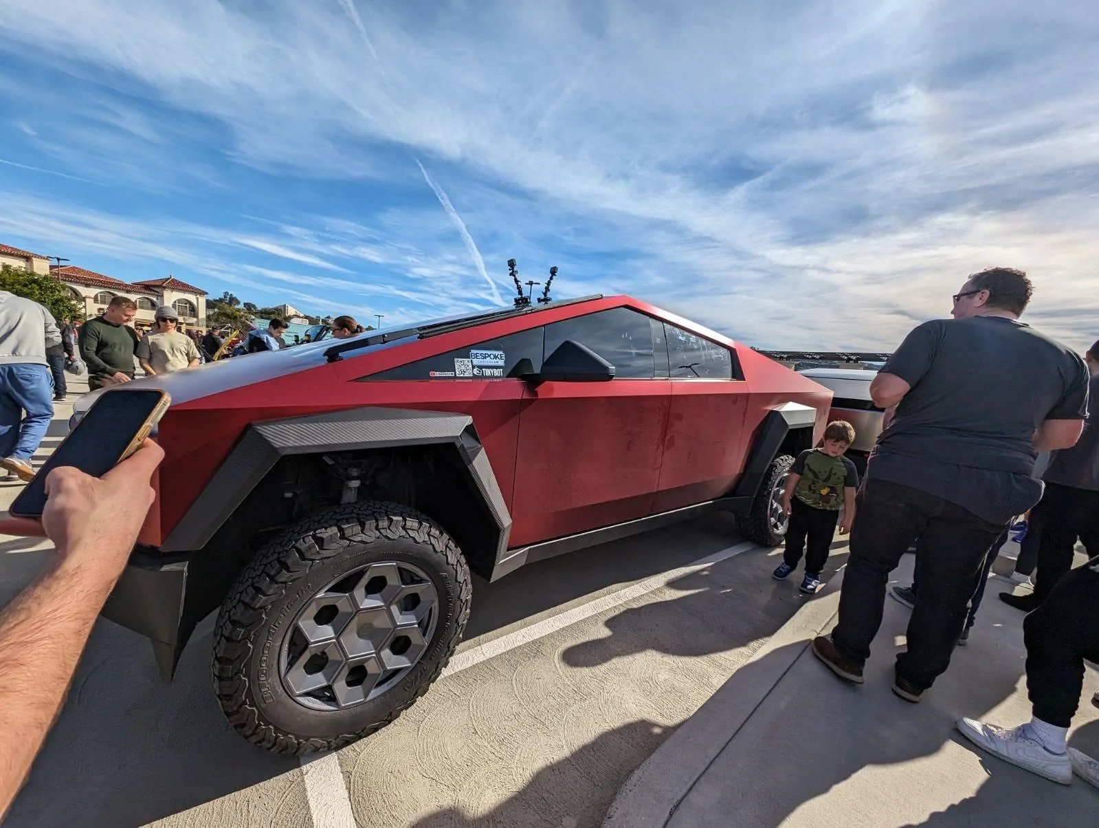 🔴 Iron Man's Cybertruck 📐 FIRST RED WRAP! ⬇️ 100000% NOT CGI | Page 3 ...