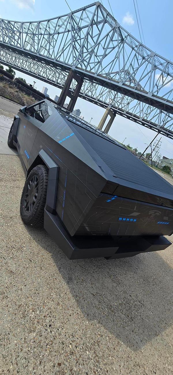 Custom robot / transformer graphics design wrap Cybertruck | Tesla ...