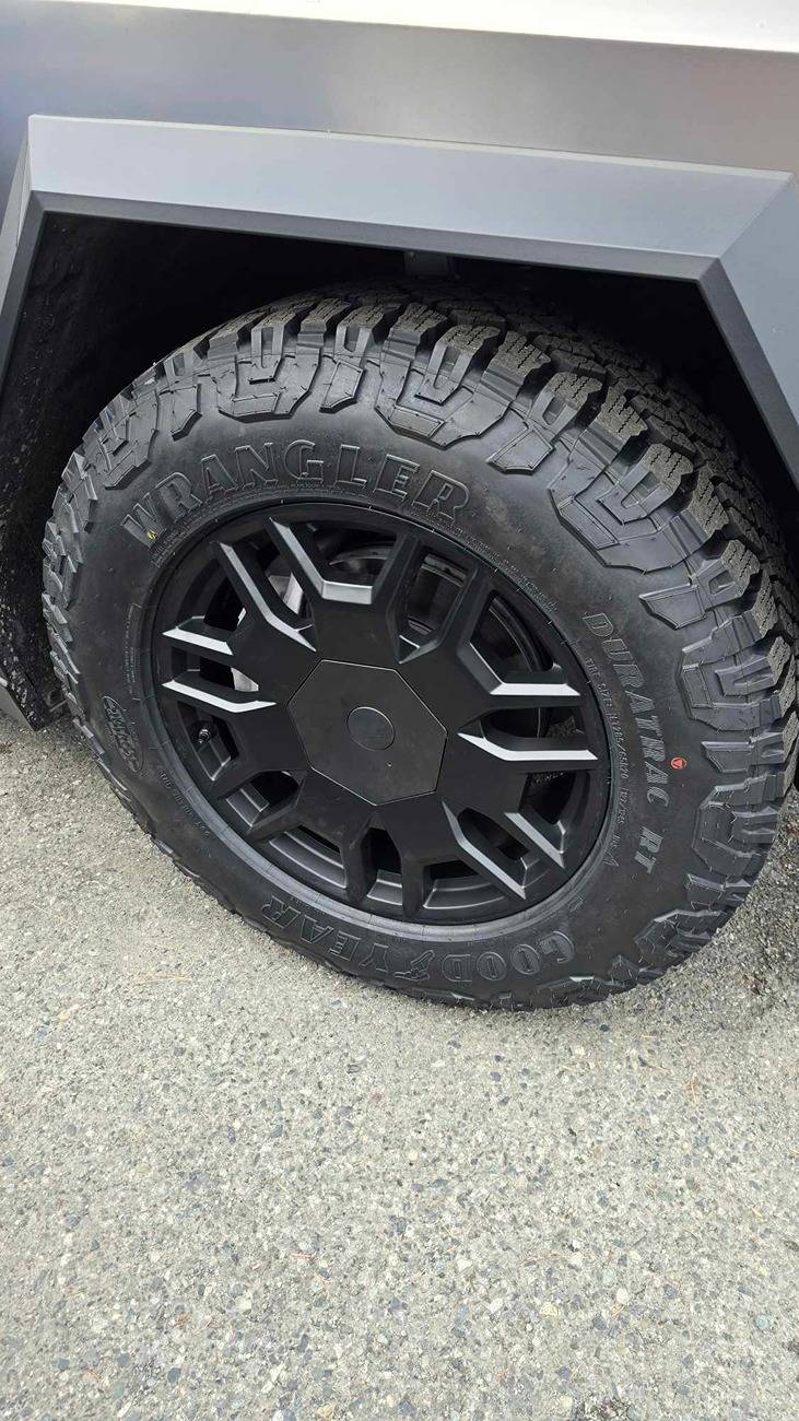 Looking at replacement tires for Cybertruck (BFG KO3 & Michelin ...