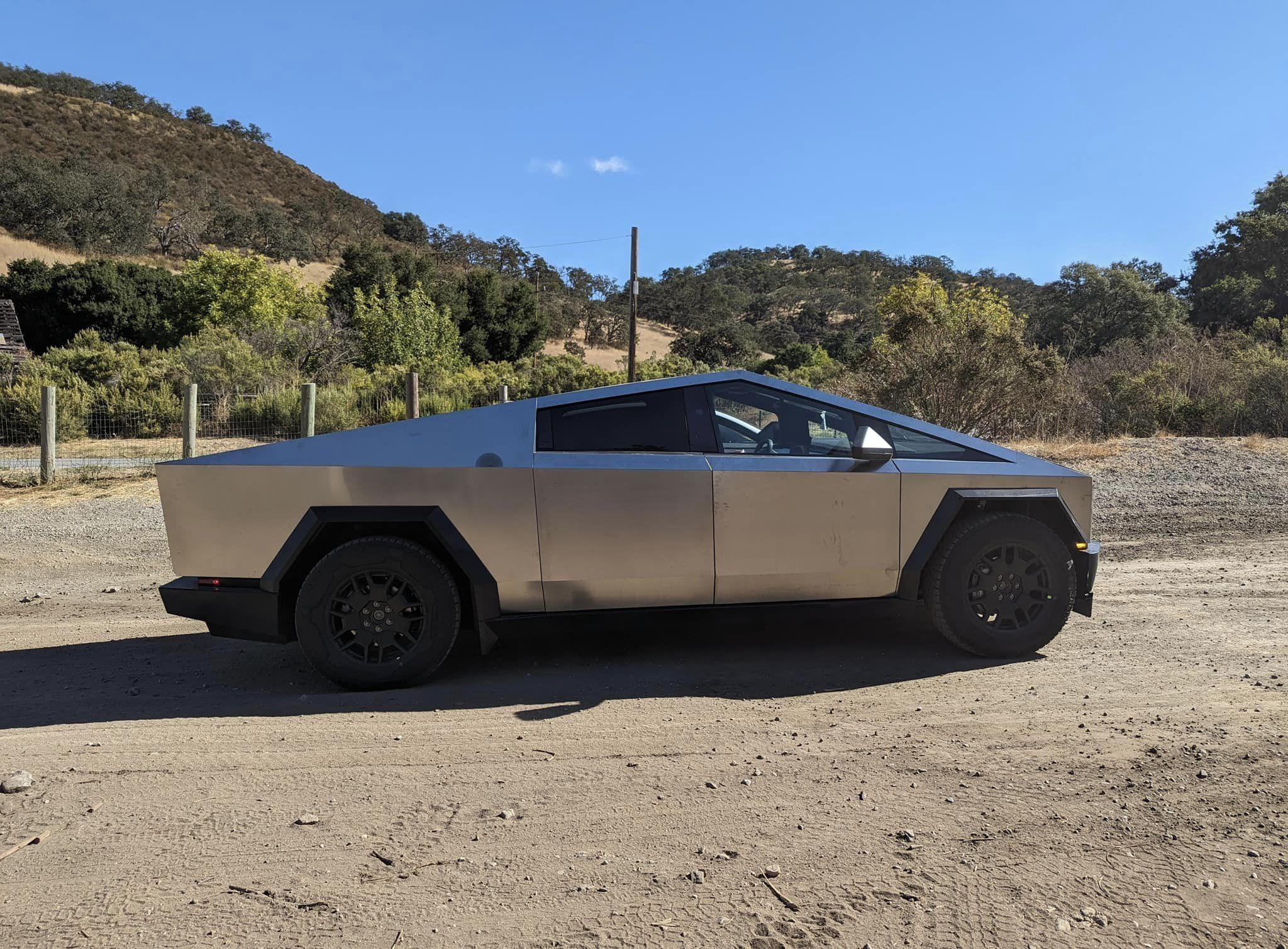 VIDEO: Cybertruck at Hollister Hill RSVA offroad park | Tesla ...