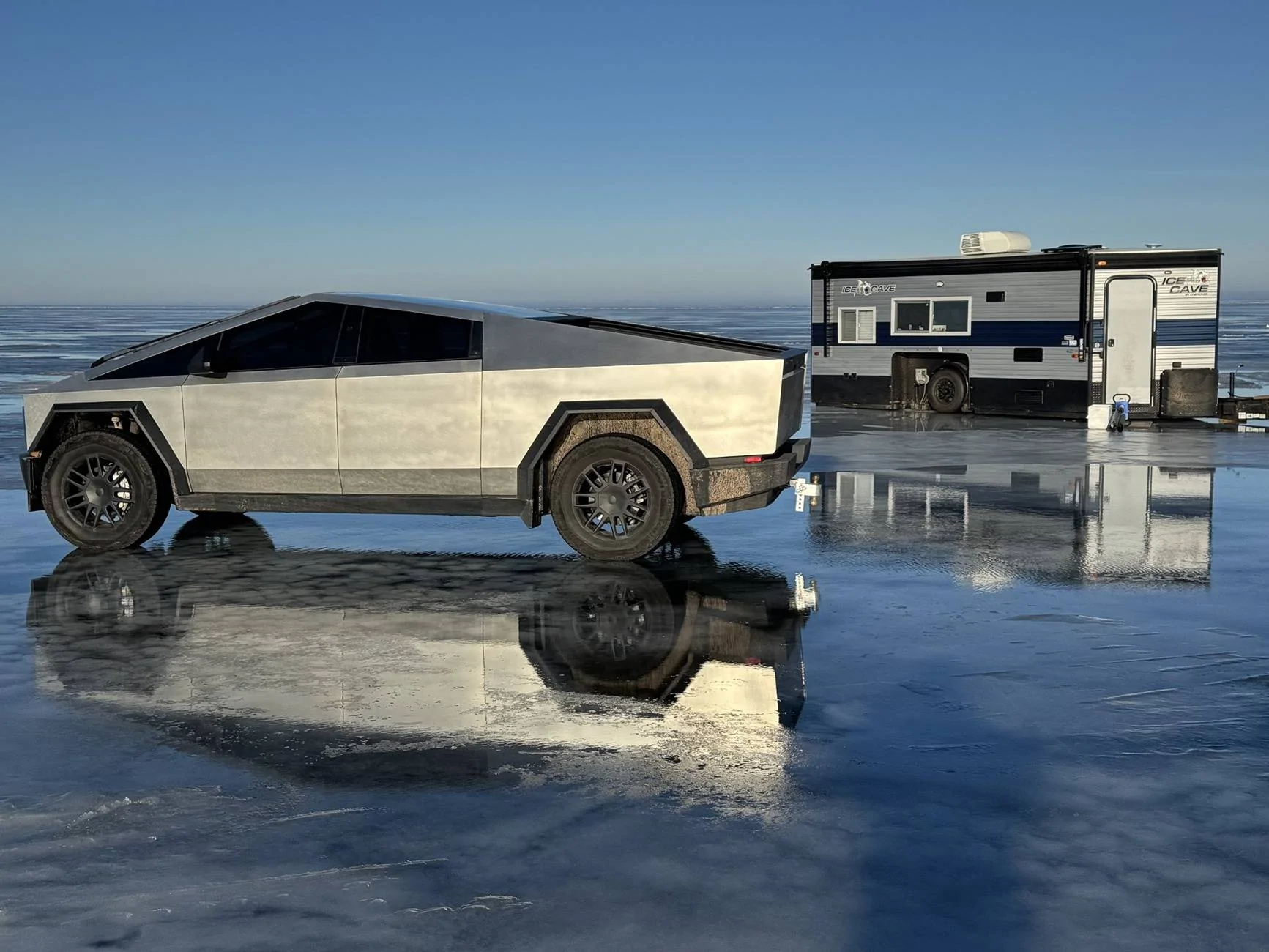 ?Post Your January Cybertruck Photos Here! (RWCev Cybertruck of the ...