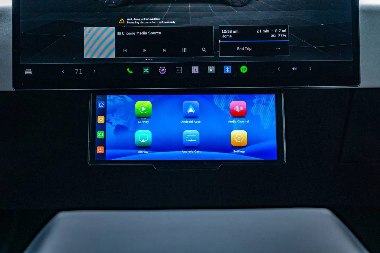 NEW plug-n-play Apple CarPlay / Android Auto functionality for ...