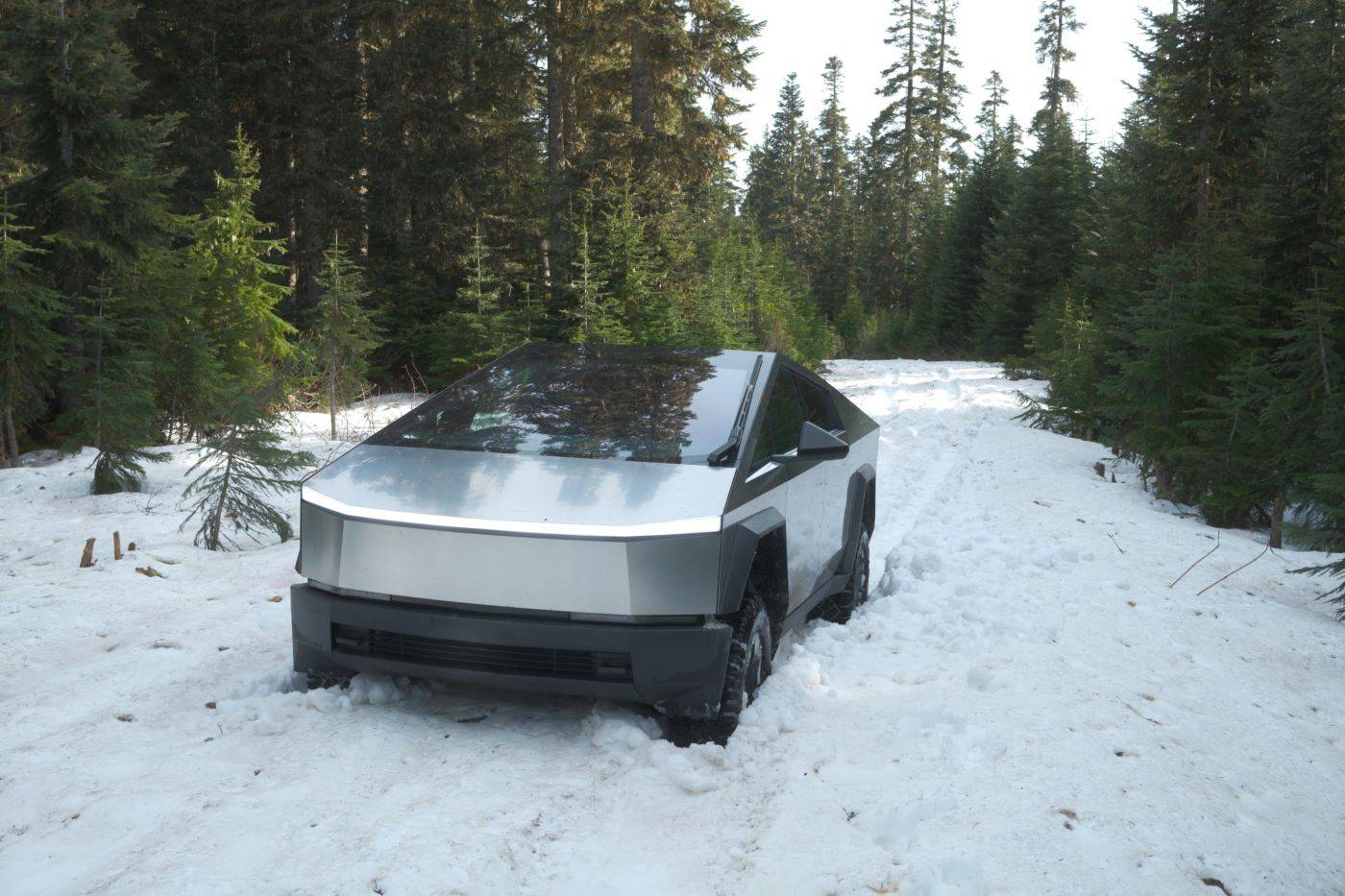 My Cybertruck finally got stuck. Self extracted with manual ratcheting ...