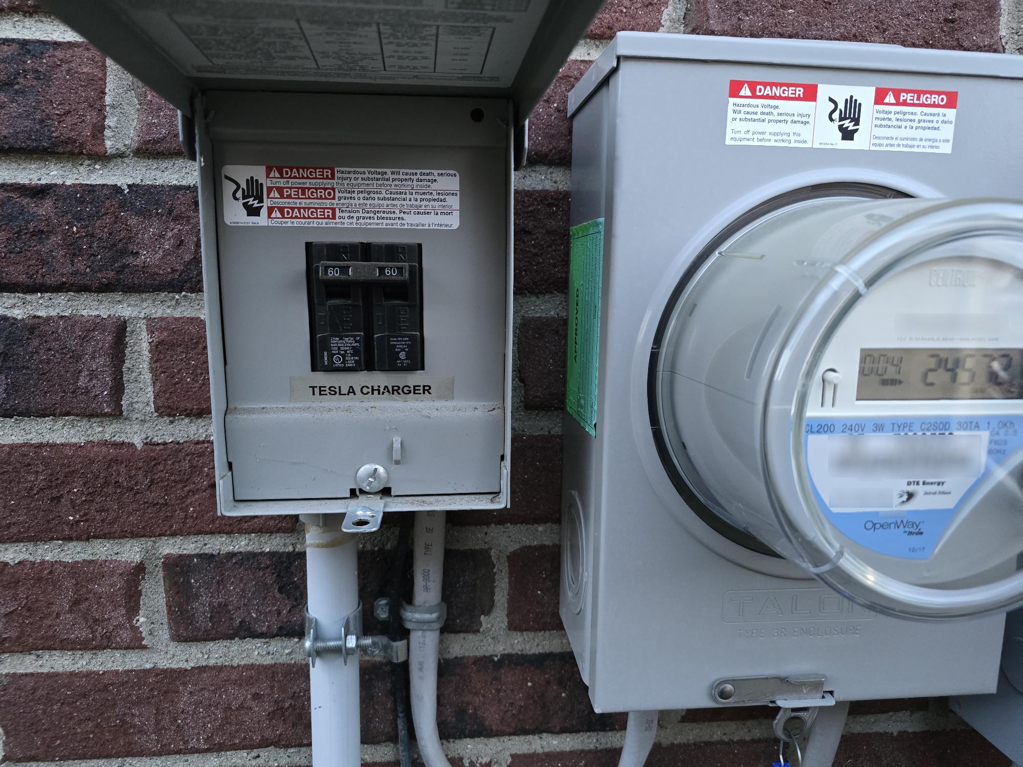 Video: We installed POWERSHARE V2H Back-up System for Cybertruck ...how ...