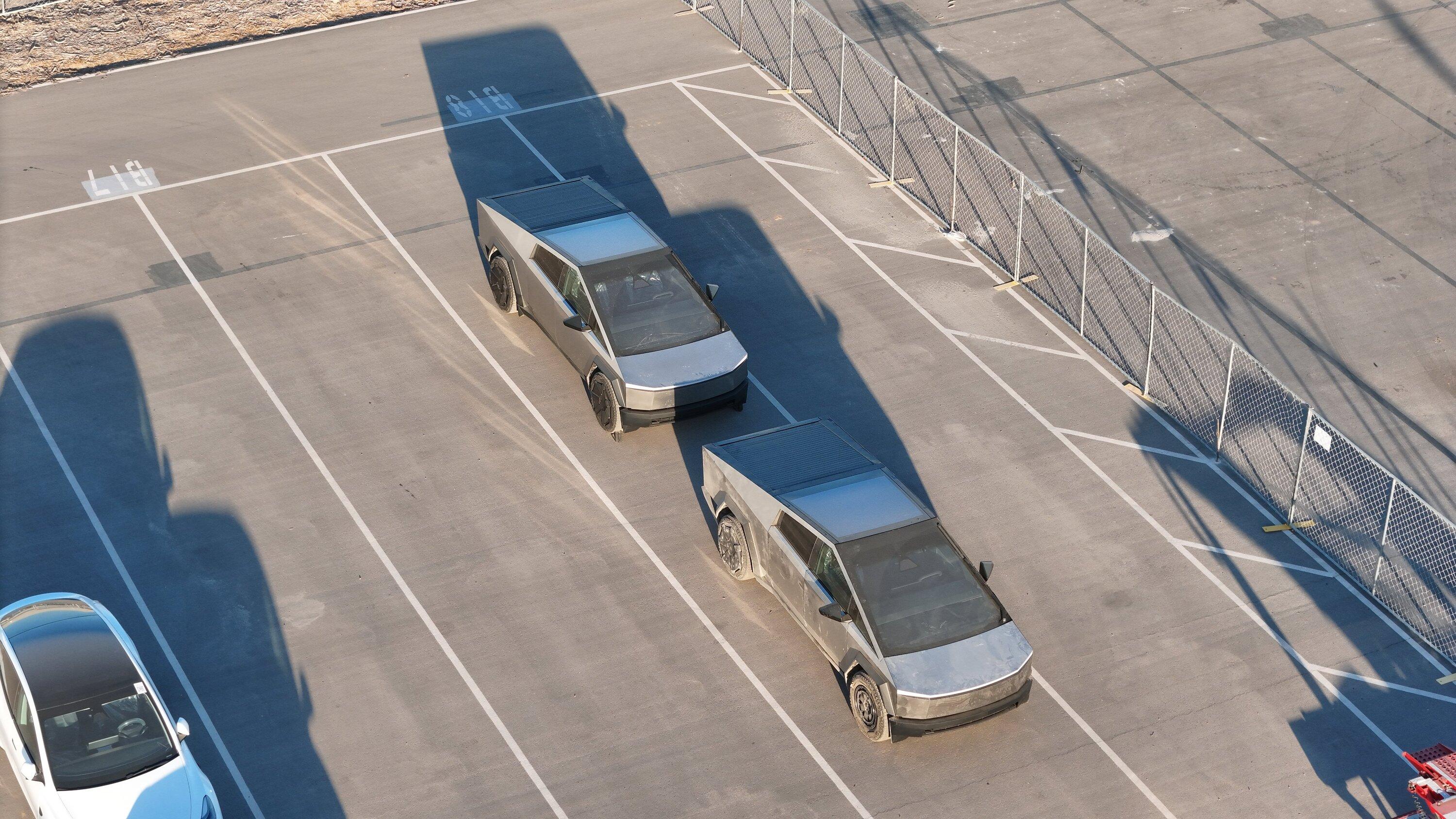 📸 Daily photos: Cybertrucks in outbound lot at Giga Texas -- updated 1 ...