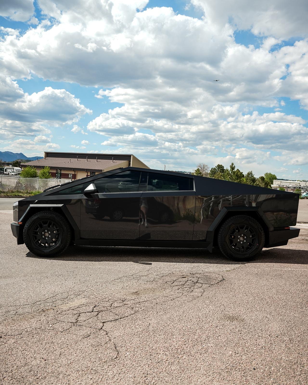 Logrus meet the world.... World meet Logrus | Tesla Cybertruck Forum ...