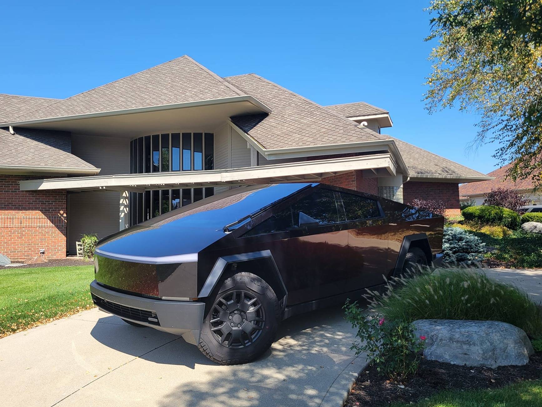 RED Vinyl Wrap & PPF Cybertruck -- Photos & Videos | Tesla Cybertruck ...