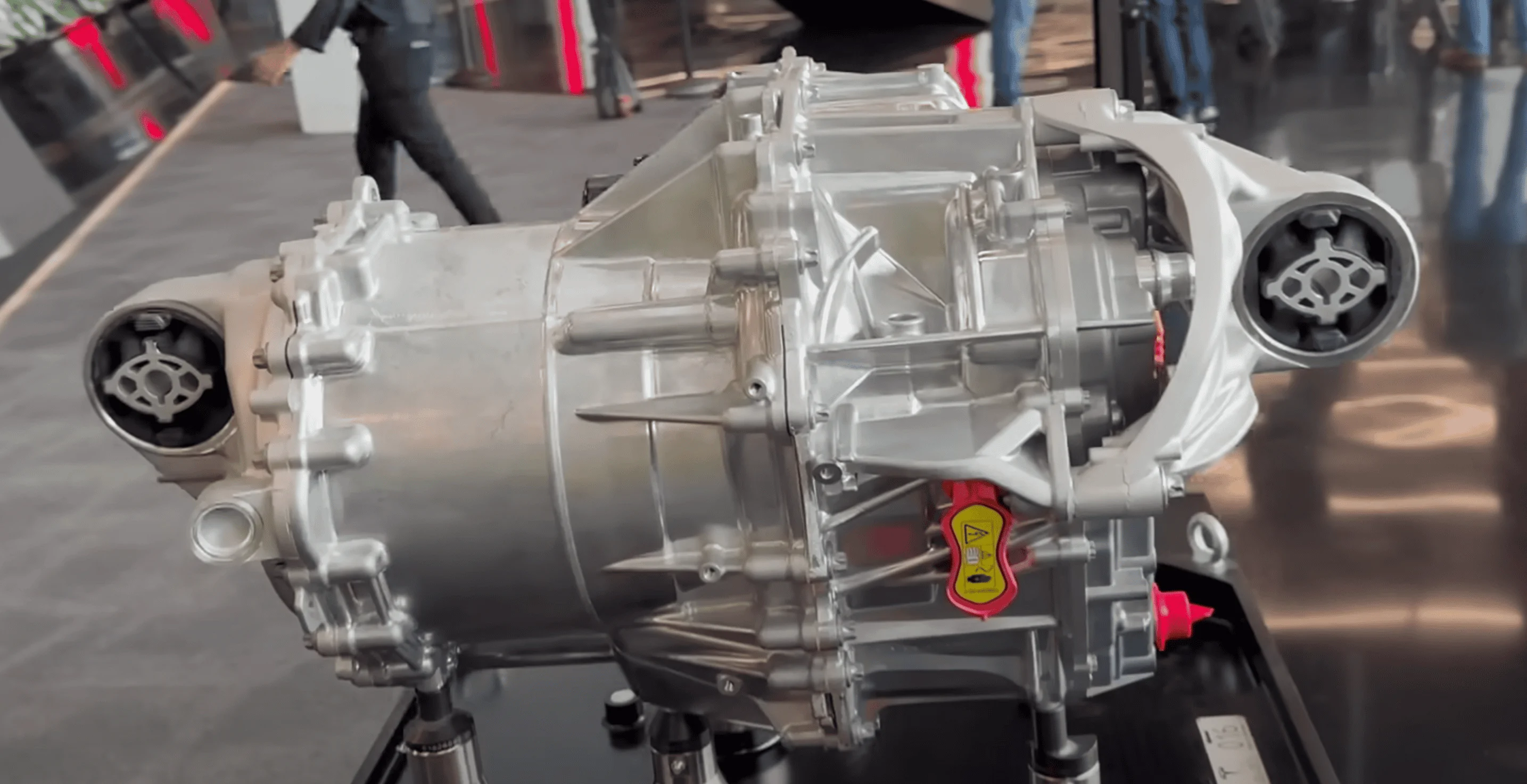 Out of Spec's factory tour video shows lots of Cybertruck details under ...