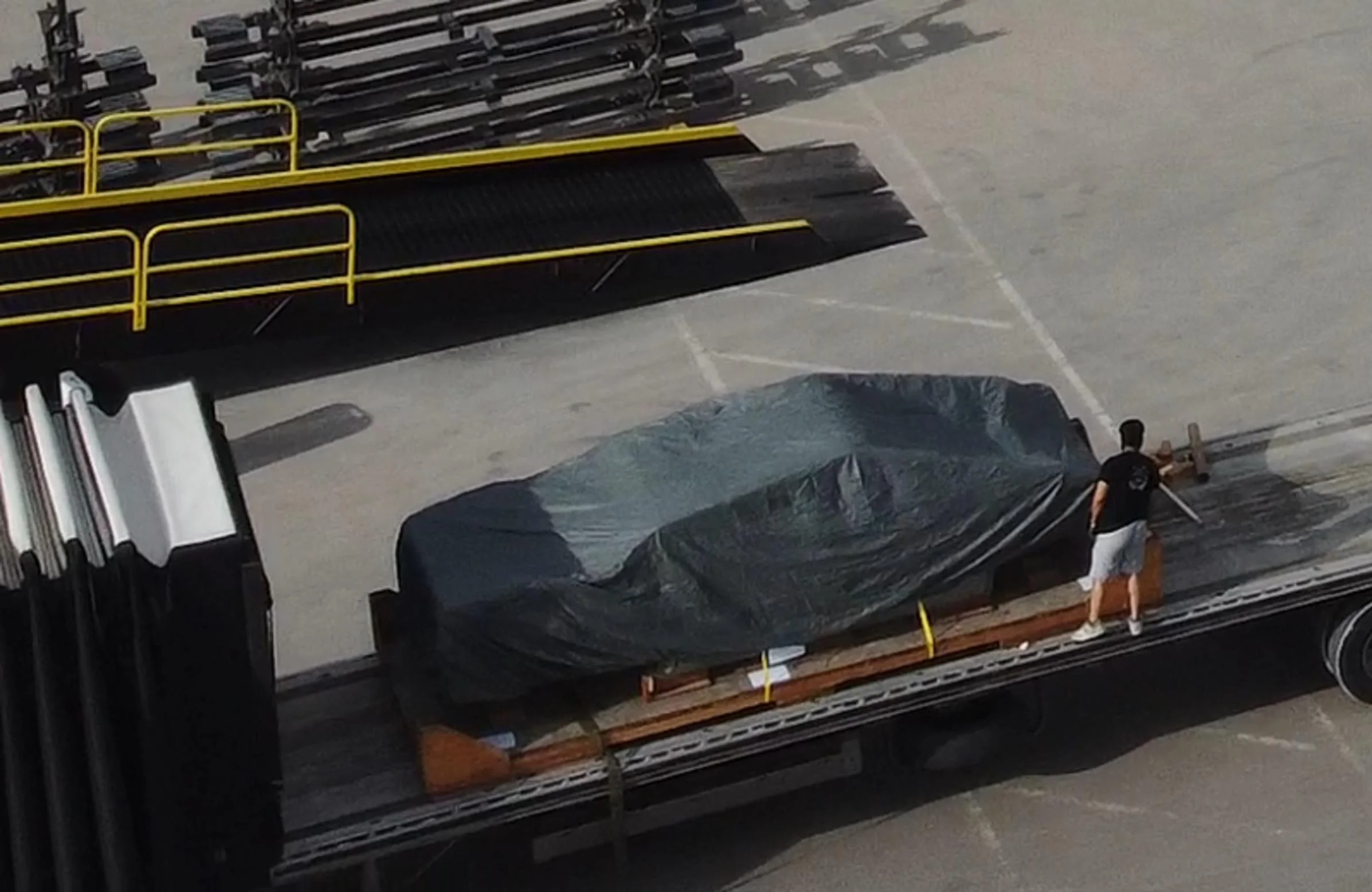 Cybertruck frame spotted leaving Giga Texas! [6/30/23] 📸 | Tesla ...