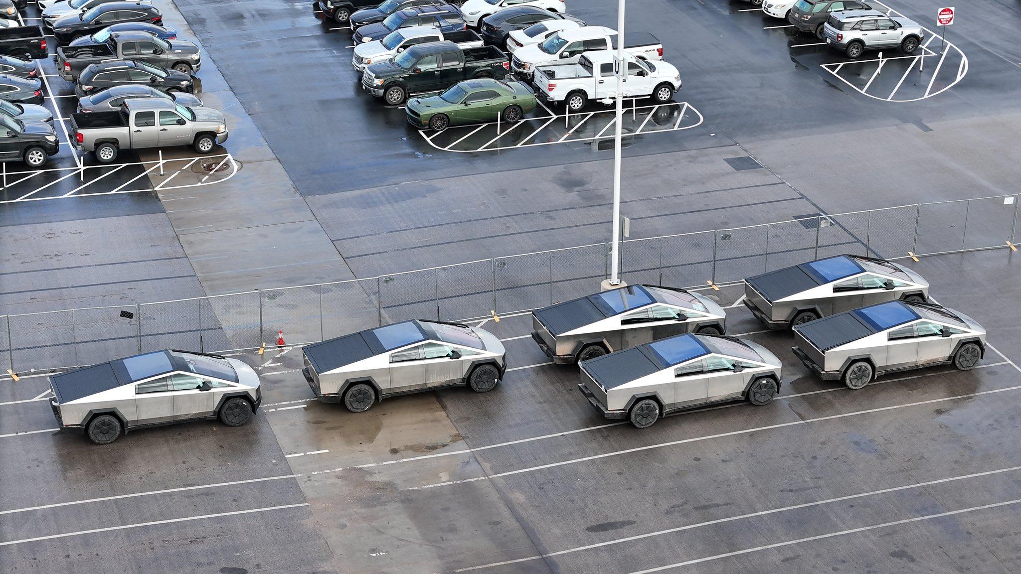 25 Cybertrucks in outbound lot today (1/8/24) | Tesla Cybertruck Forum ...
