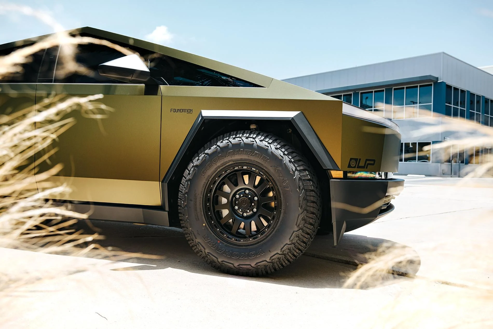 GOLD Vinyl Wrap & PPF Cybertruck -- Photos & Videos | Tesla Cybertruck ...