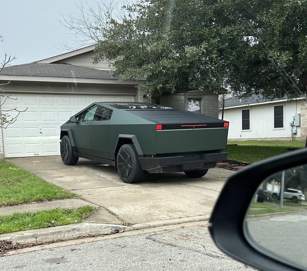 GREEN Vinyl Wrap & PPF Cybertruck -- Photos & Videos | Tesla Cybertruck ...