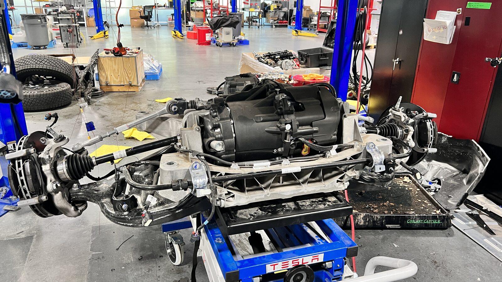 Possible to install the Cyberbeast rear drive unit in a dual motor CT ...