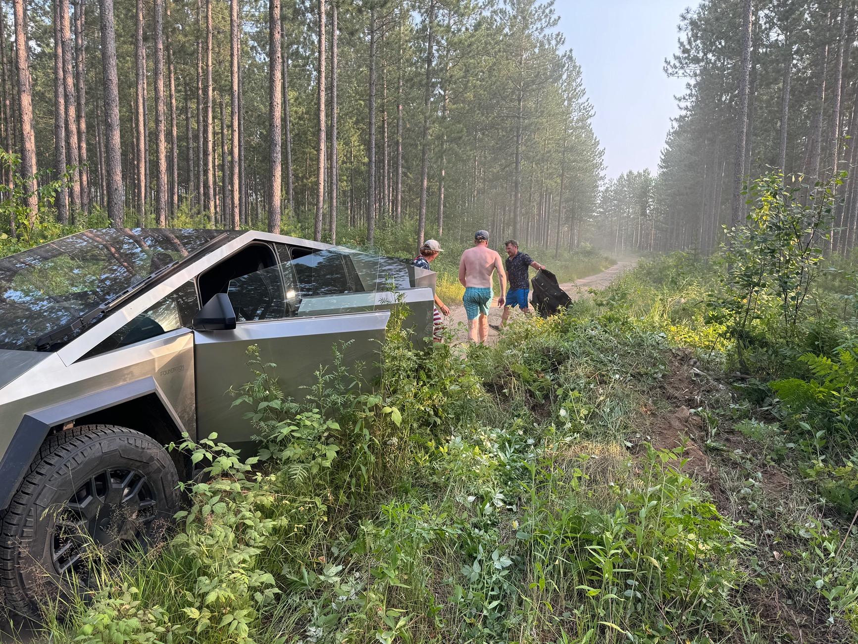 Off roading & full sending = amazing | Tesla Cybertruck Forum - News ...