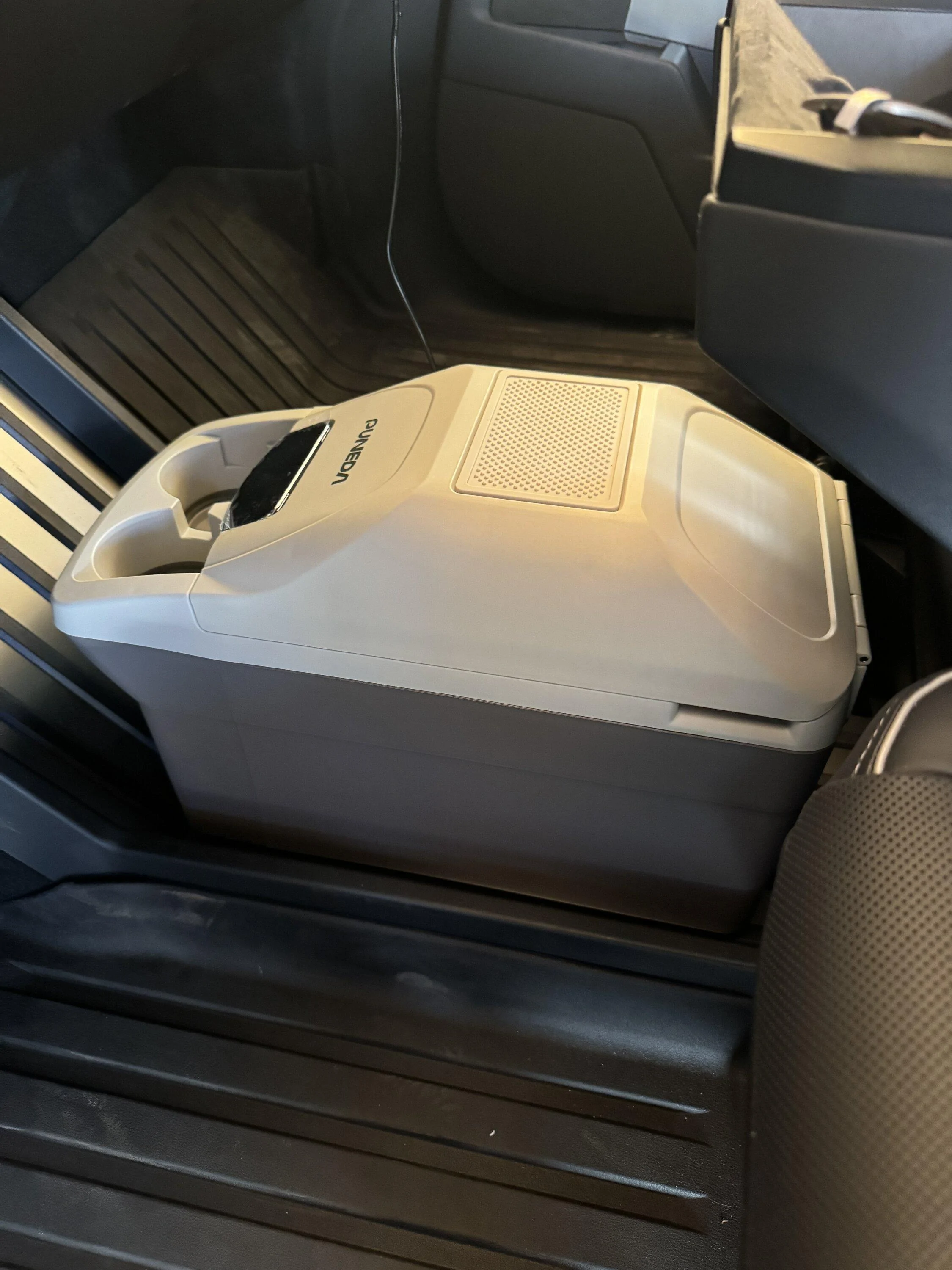 Prefect size electric cooler which can sit in the place under the ...