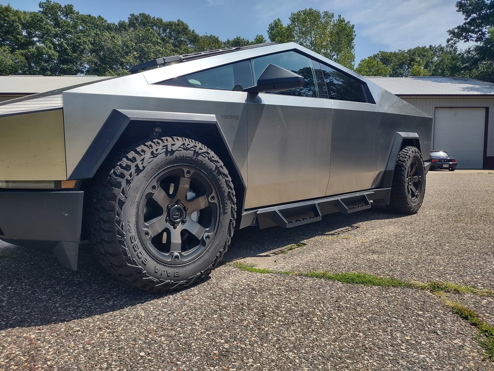 Side Steps Final Design (Lucky's Fabshop) | Tesla Cybertruck Forum ...