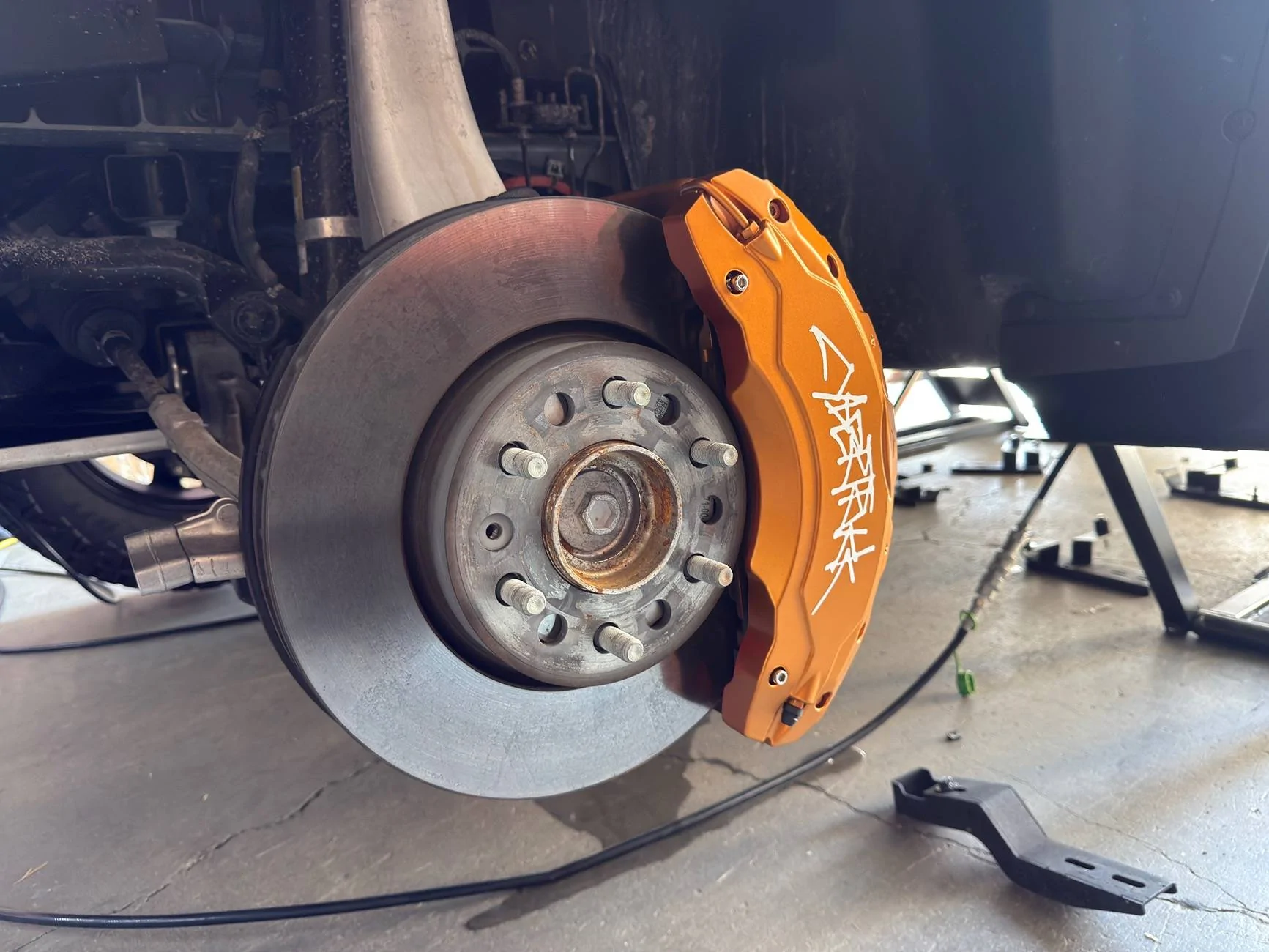 Cybertruck Customized Calipers (Hansshow)! | Tesla Cybertruck Forum ...