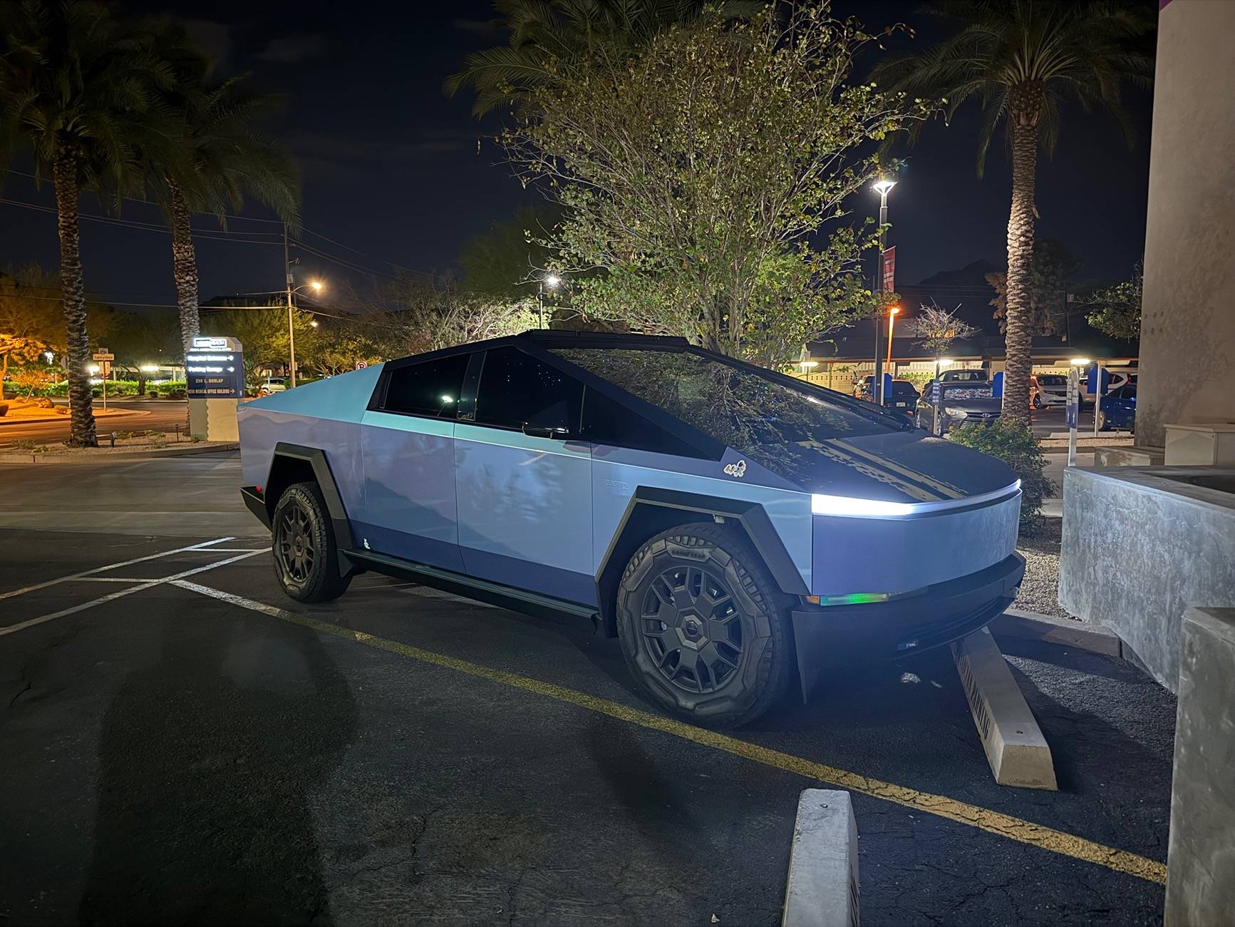 Hidden Lighting Features in CyberTent-Mode | Tesla Cybertruck Forum ...
