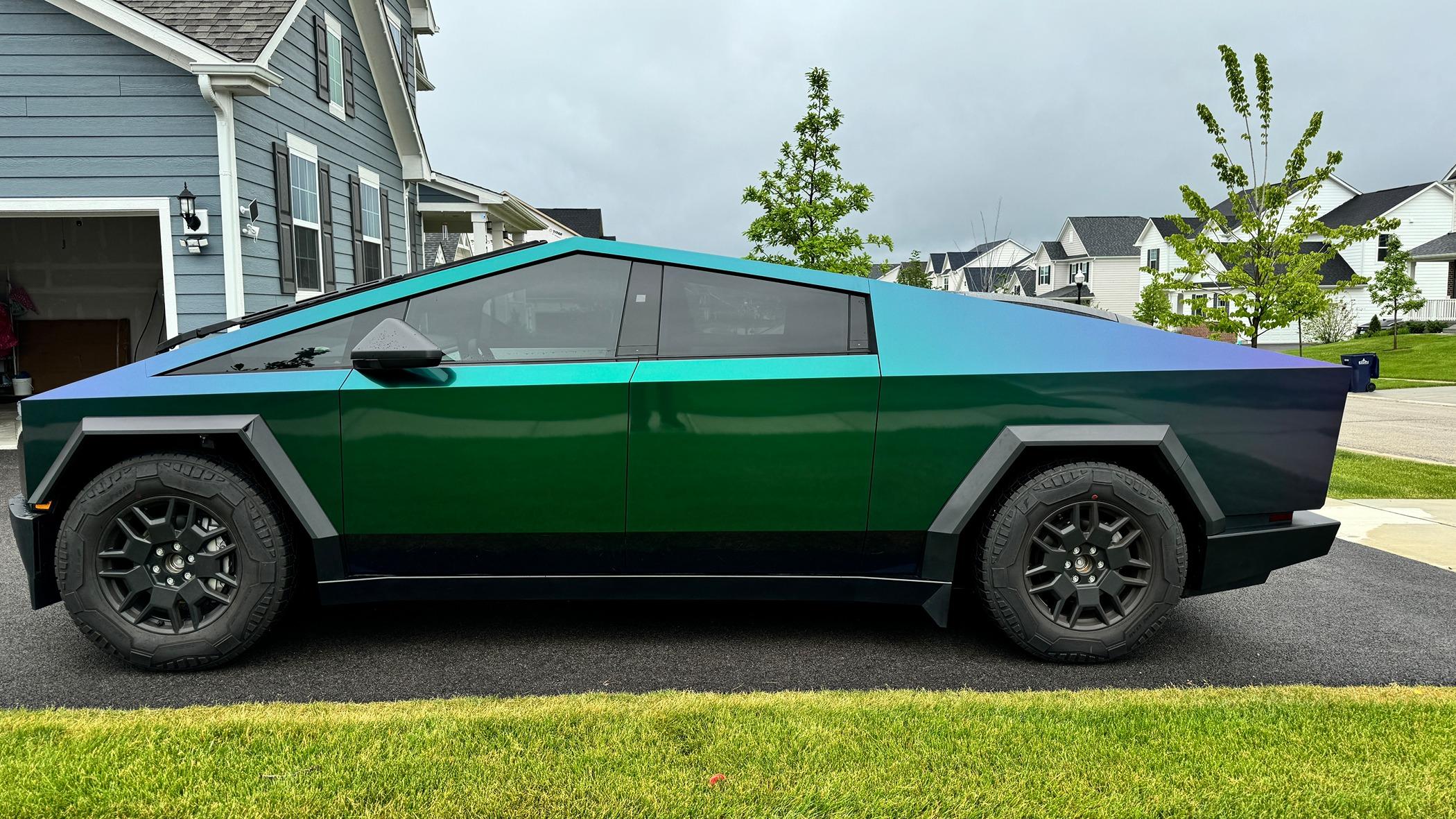 COLOR SHIFT / FADE / CHAMELEON Vinyl Wrap & PPF Cybertruck -- Photos ...