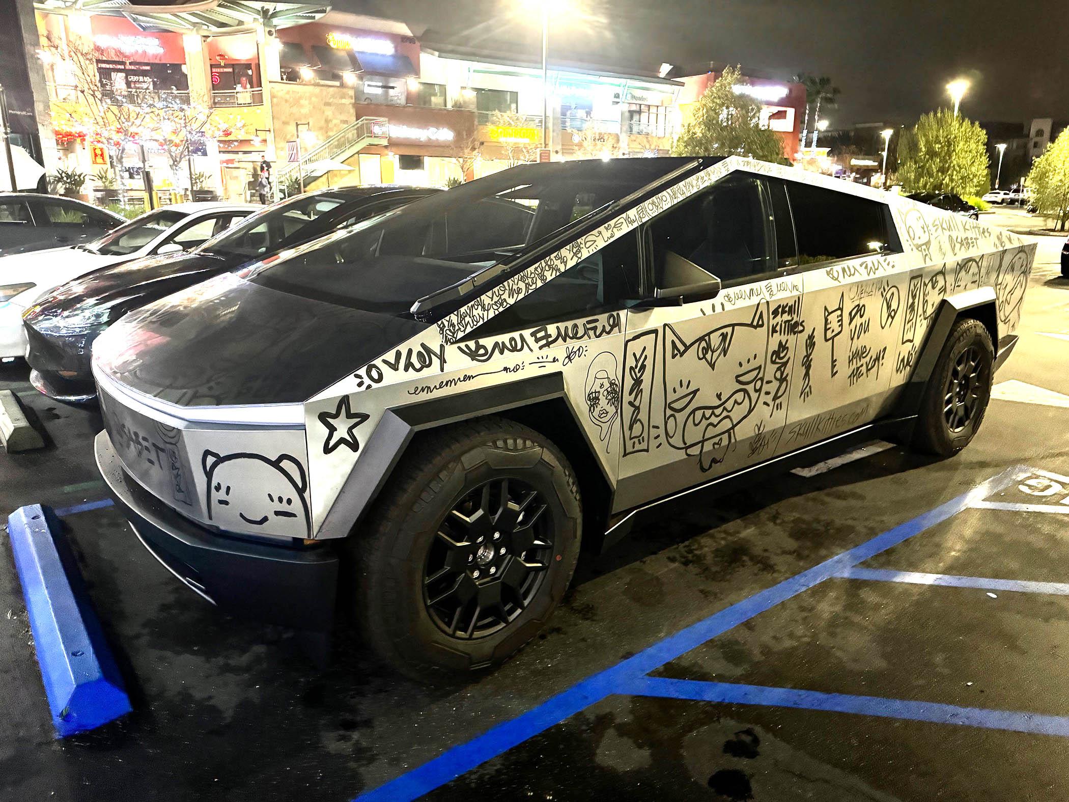 I took delivery of my CyberBeast and doodled all over it! | Page 2 ...
