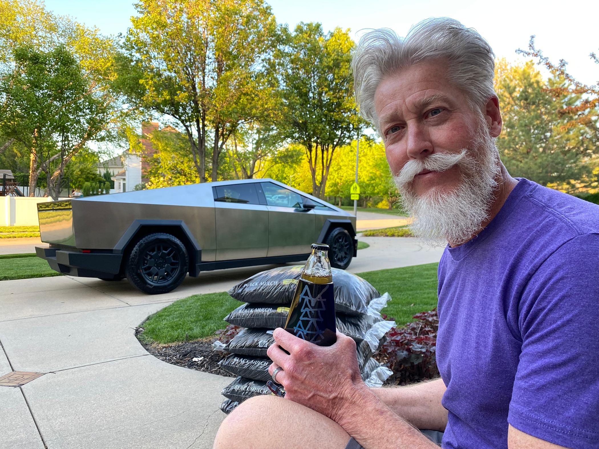 Order submitted celebration w/ CyberBeer & CyberStein 🍻 | Tesla ...