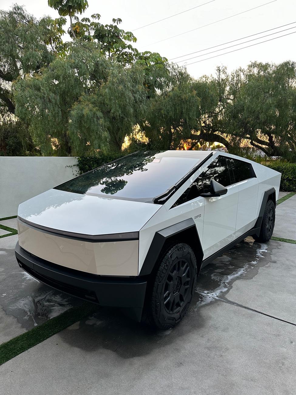 New Wrap (Satin White), Aftermarket Wheels, Nitto Ridge Grappler Tires ...