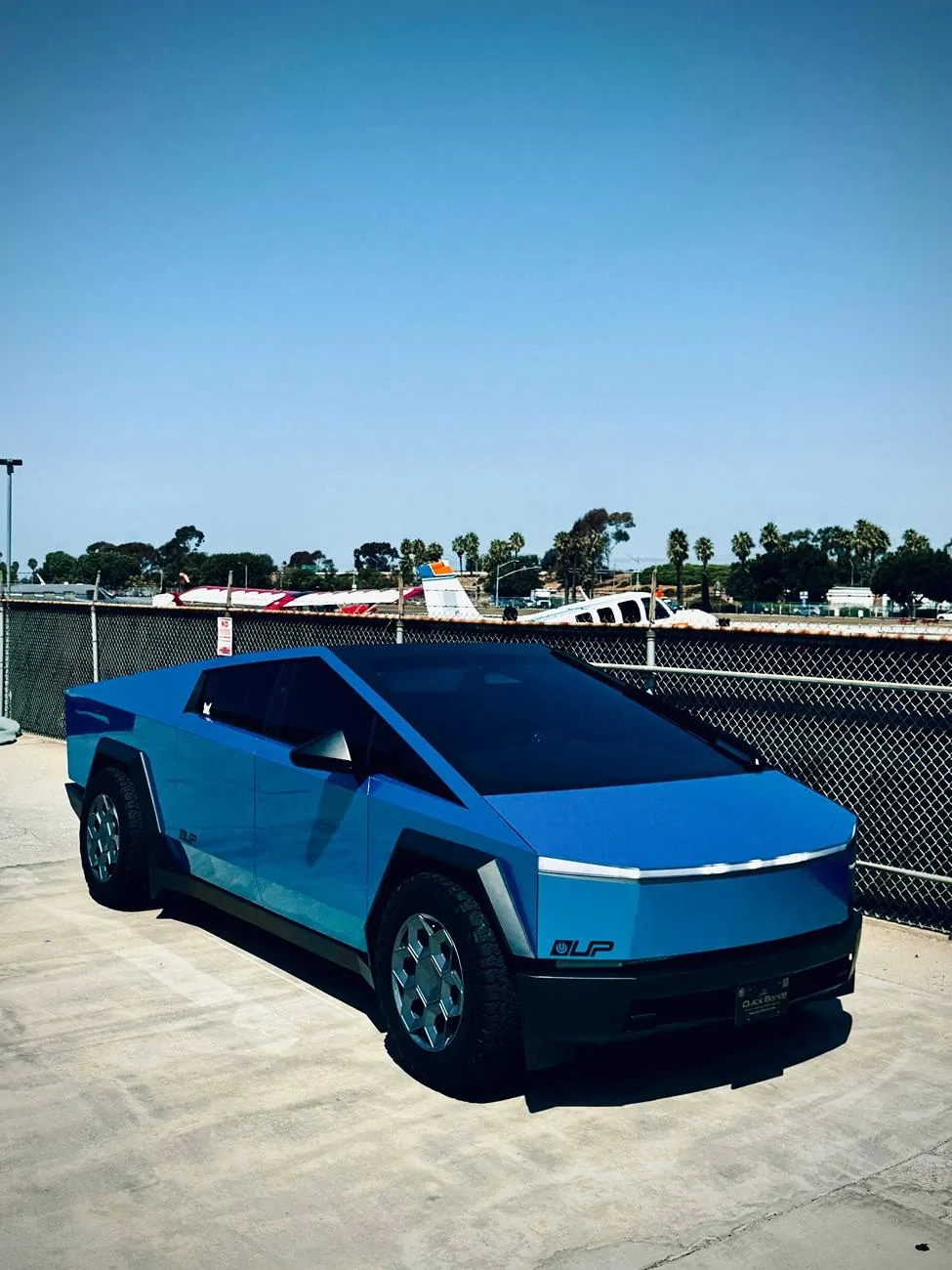 🔵 The "GFY" Edition CYBERTRUCK Wrapped in Lapis Lazuli Colored PPF by ...