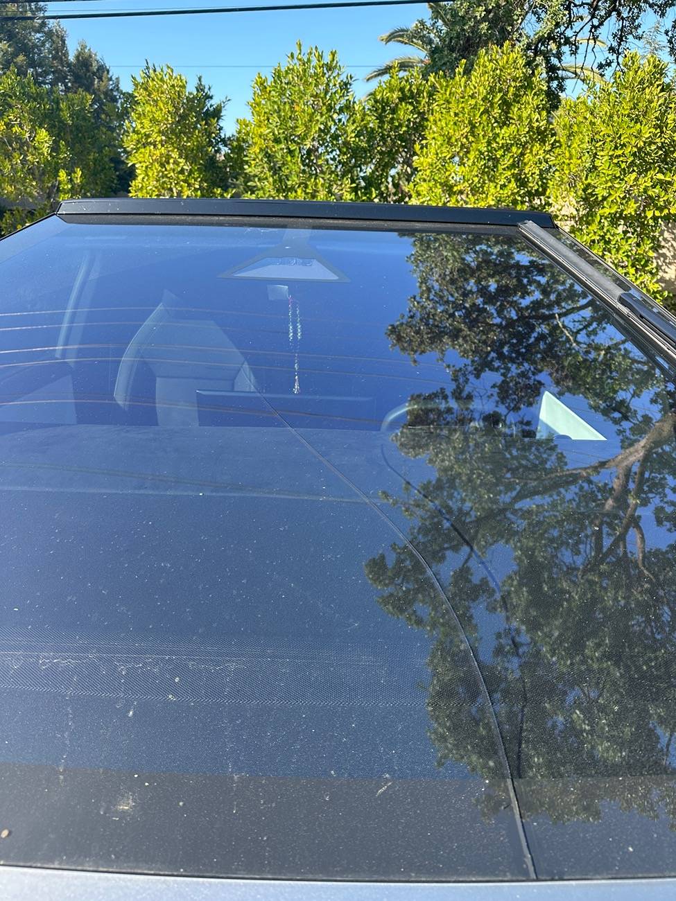 Lightbar with Cracked Windshield | Tesla Cybertruck Forum - Cybertruck ...