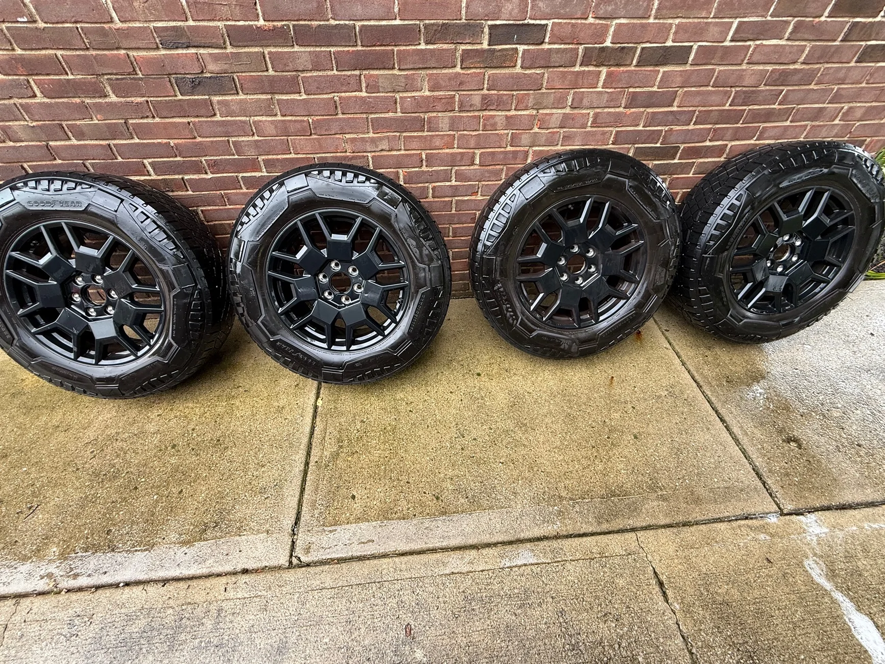 Indiana - 4 Cyber Wheels w/Covers | Tesla Cybertruck Forum - Cybertruck ...