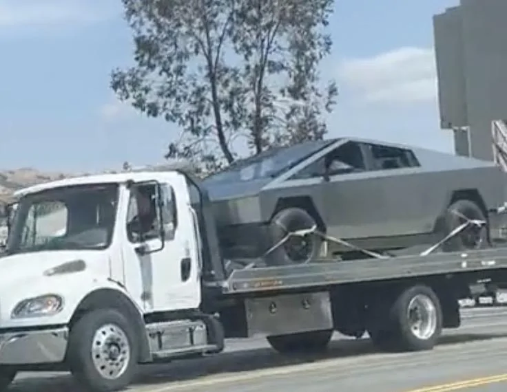 2 CybertruckS (plural) Trailered Tow Through Stockton CA! | Tesla ...