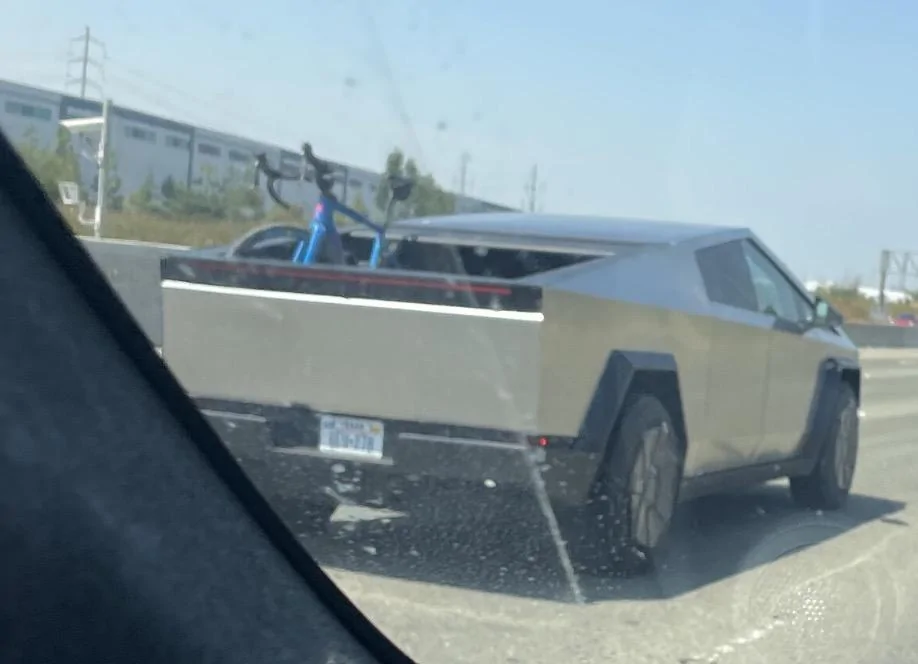 Saw my first Cybertruck today and you would've thought I saw Santa ...