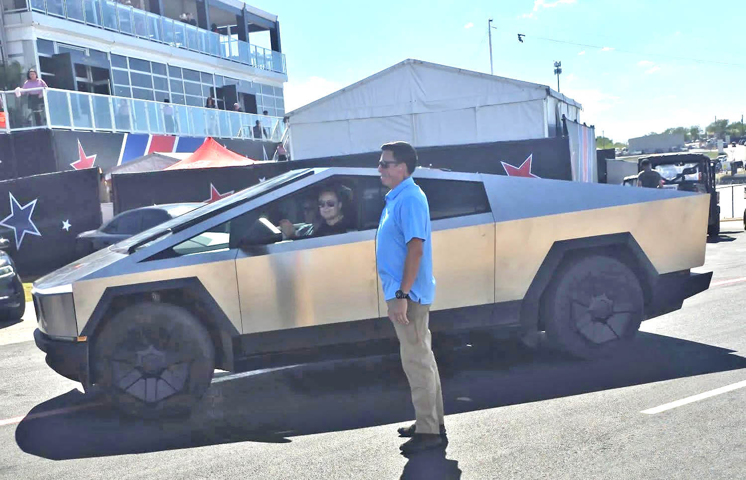Elon Musk drives Cybertruck to F1 race at Circuit of the Americas ...