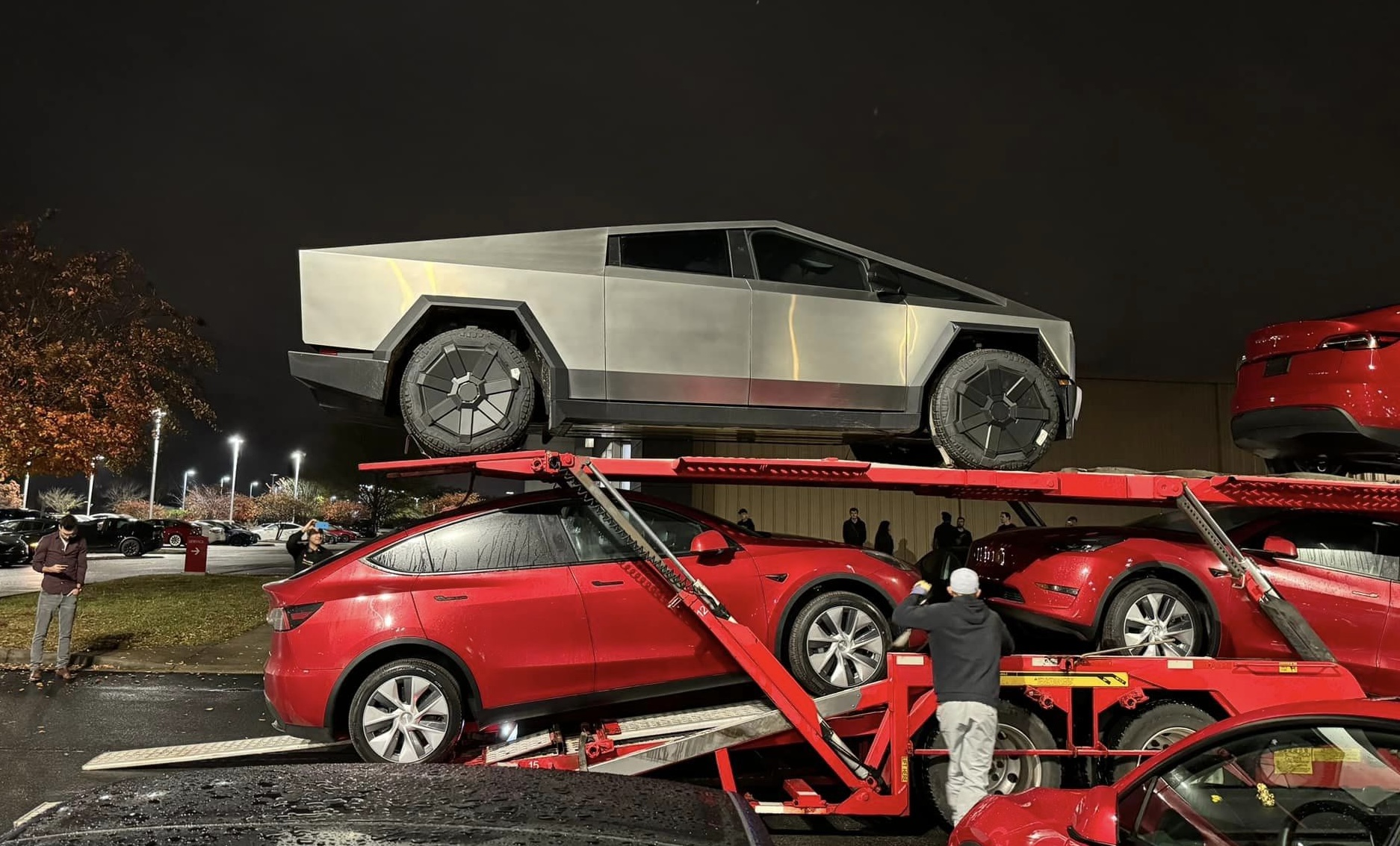Matthews, NC (Charlotte area) Tesla store has a Cybertruck now! | Tesla ...