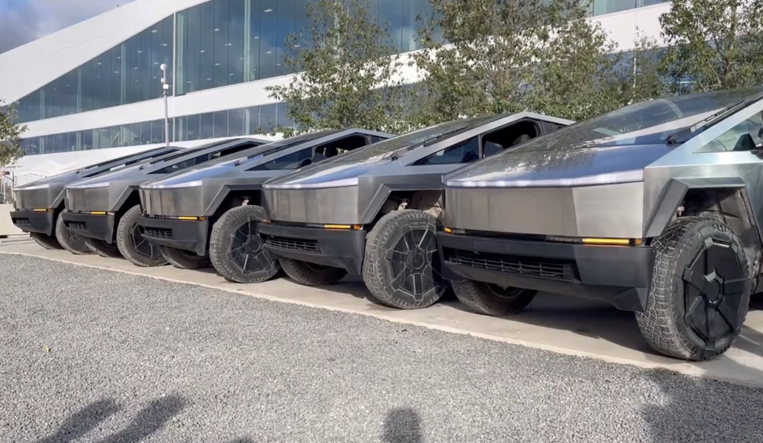 Coordinated Cybertruck Light Show | Tesla Cybertruck Forum - Cybertruck ...