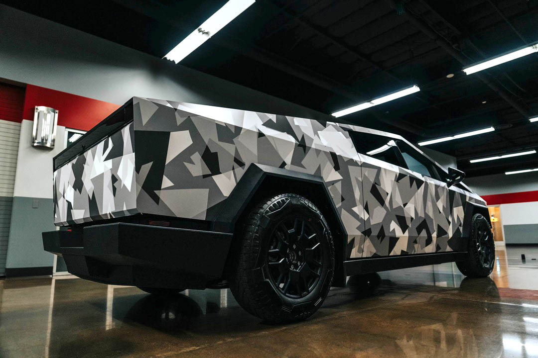 Shattered snow camoflage Cybertruck wrap | Tesla Cybertruck Forum ...