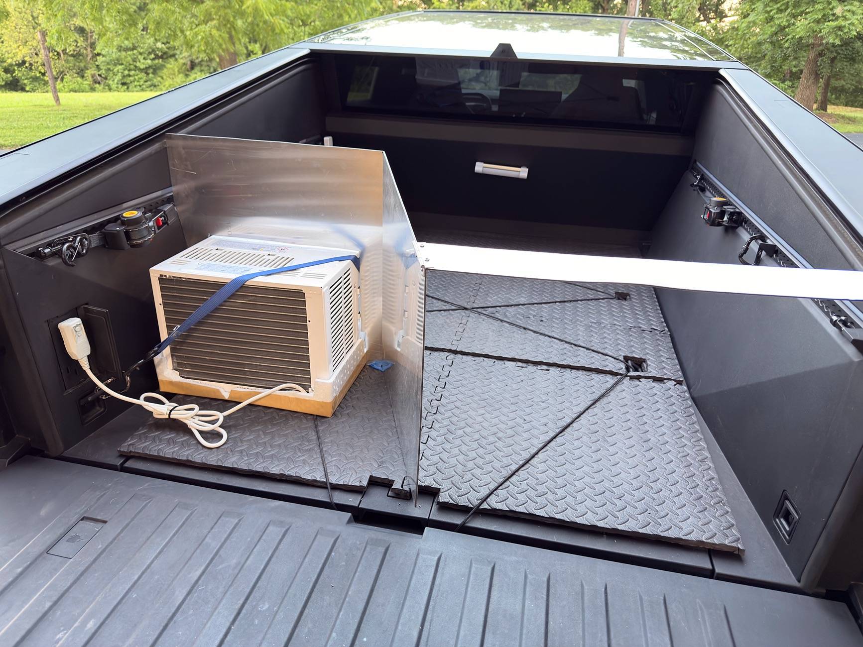 ️ ️ ️ Air Conditioned Vault For Dog ️ ️ ️ | Tesla Cybertruck Forum ...