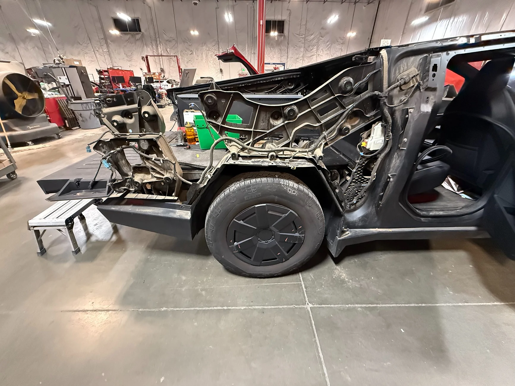 Loose rear passenger-side quarter panel replacement | Tesla Cybertruck ...