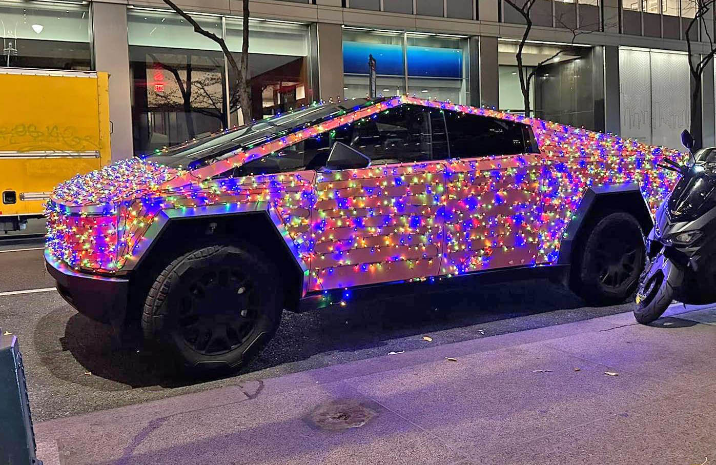 🎄 Holiday Cybertruck Photo Fun – Win a Gift! 🎄 | Tesla Cybertruck Forum ...